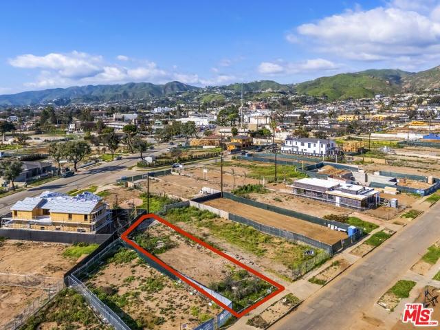 823 Galloway St, Pacific Palisades, CA 90272 | MLS #26644 | Compass