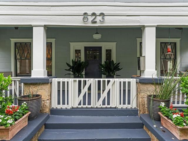823 Essie Avenue SE