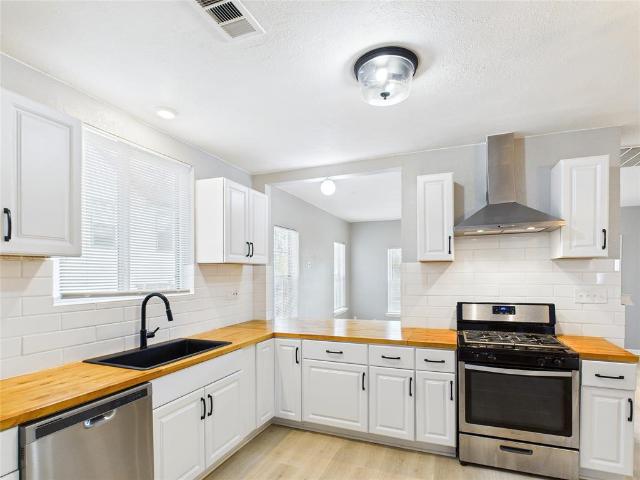 823 Havendon Cir, Dallas, TX 75203 | MLS #21209