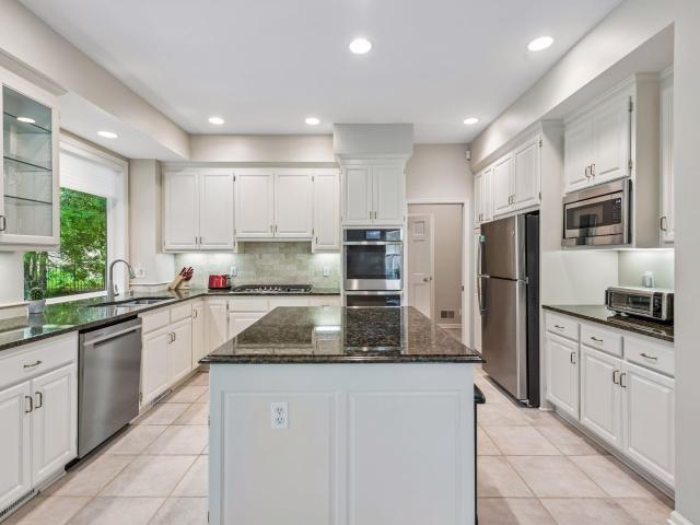 823 Hidden Meadow Trail