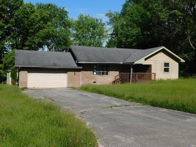 823 Hidden Acres Dr, Bedford, IN 47421