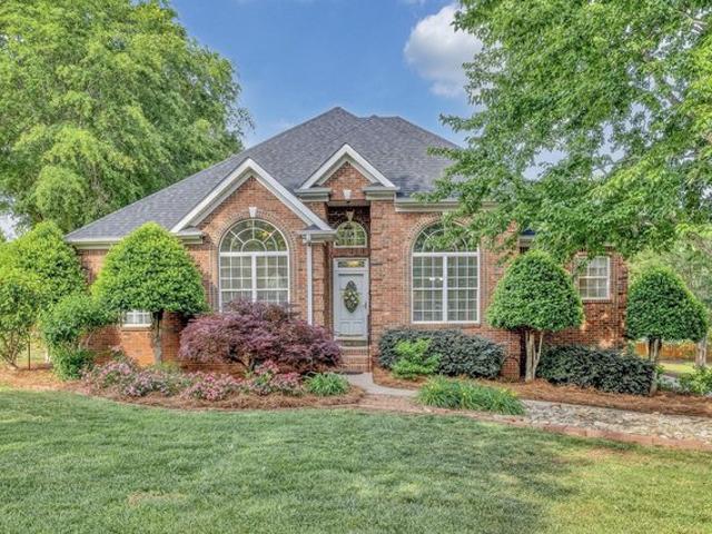 823 Indian Trail Run, Inman, SC 29349