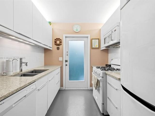 823 Jefferson Ave Apt 6, Miami Beach, FL 33139