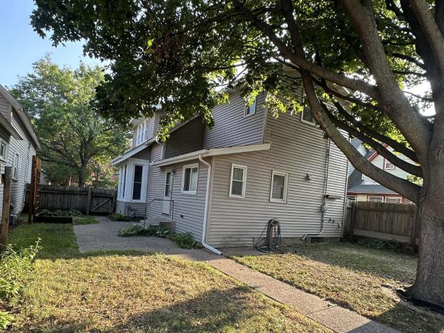 823 Juno Avenue