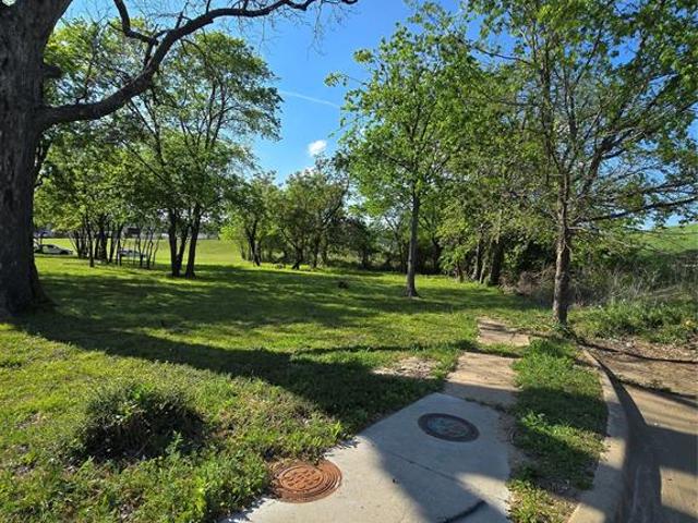 823 Millard St, Dallas, TX 75203 | MLS #21221 | Compass