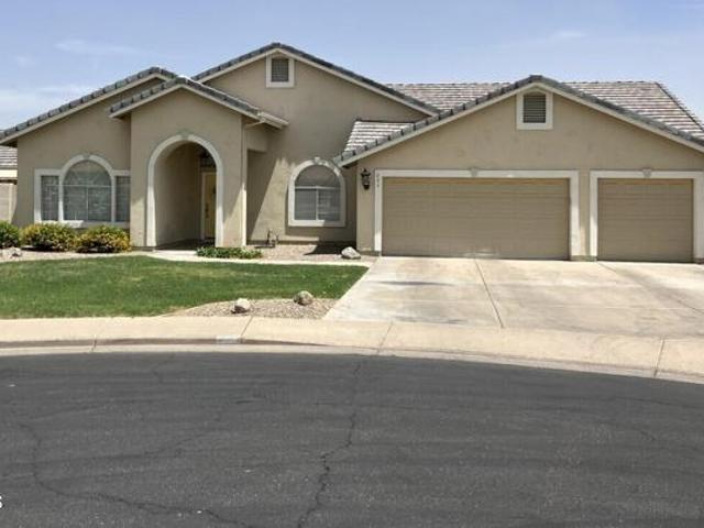 823 N Hill Cir, Mesa, AZ 85203