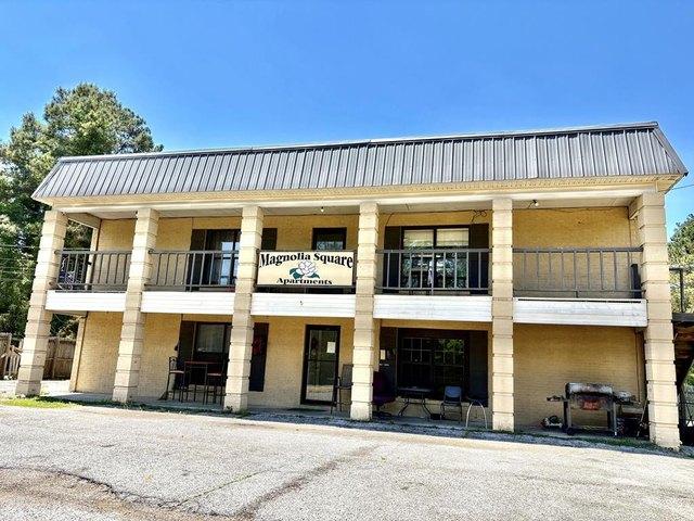 823 N Main St, Calhoun City, MS 38916