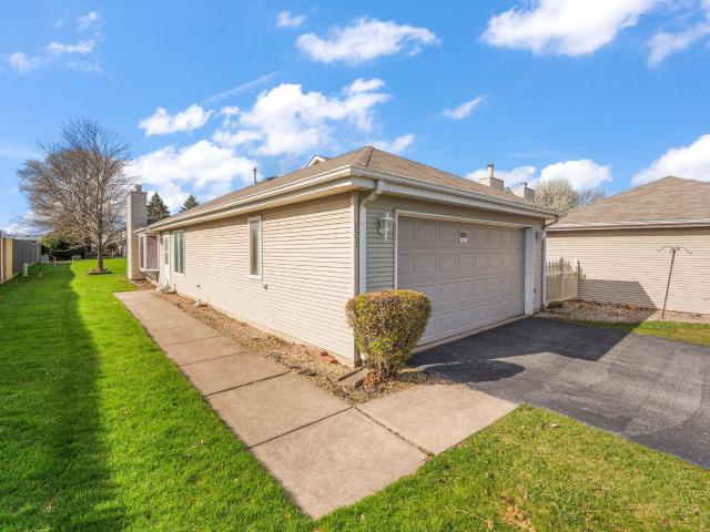823 Spruce Ln, Schererville, IN 46375 | MLS #836976