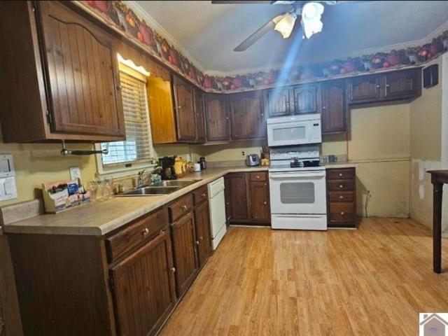 823 Sunset Drive