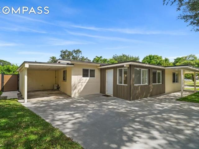 823 SW 27th St, Fort Lauderdale, FL