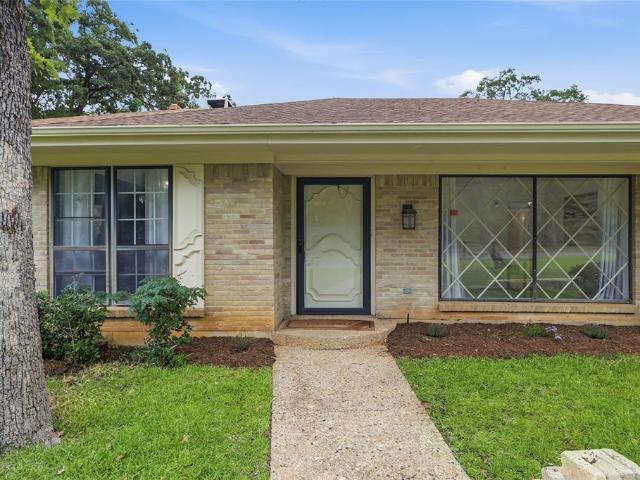 823 Ridgecrest Circle