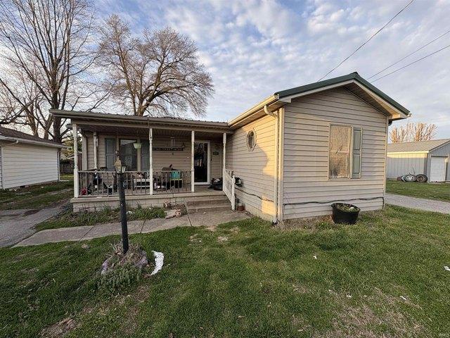 823 W Wood St, Princeton, IN 47670