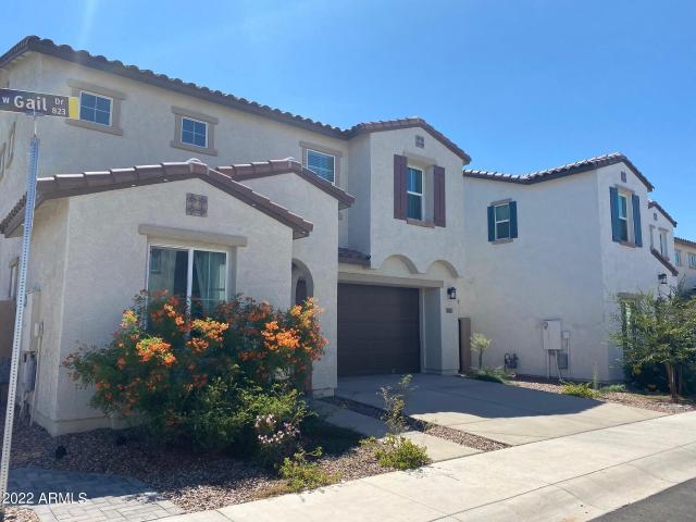 823 W Gail Drive