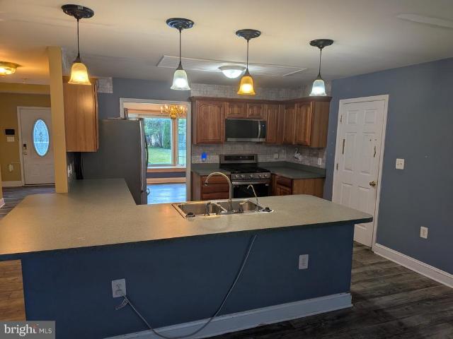 823 Woodcrest Loop