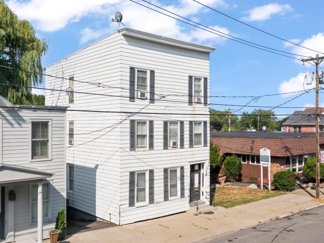 823 Warren St, Hudson, NY 12534 | MLS #202613 | Compass