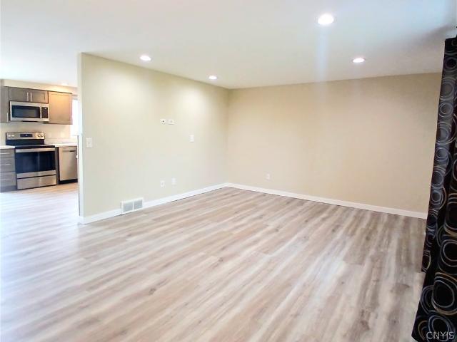 8244 Mantova Dr, Clay, NY 13041 | MLS #S1674 | Compass