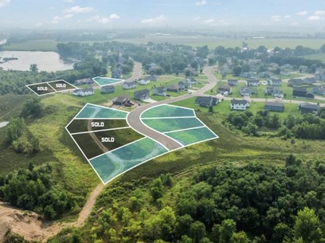 8244 Natures Edge Rd, Clear Lake, MN 55319