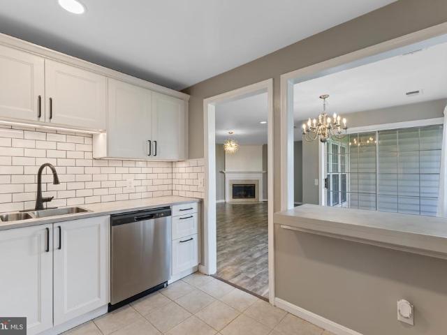 8244 Catbird Circle # 101