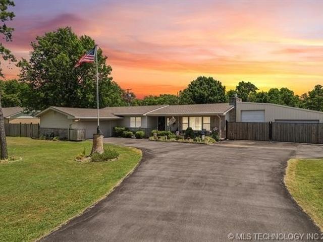 8244 E 37th St, Tulsa, OK 74145