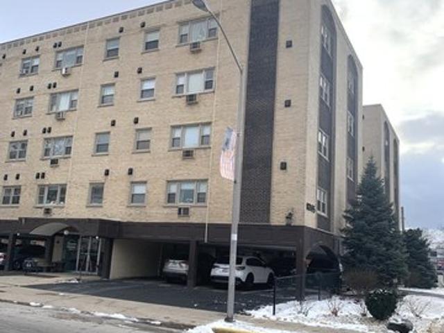 8245 Belmont Ave Apt 4F, River Grove, IL 60171