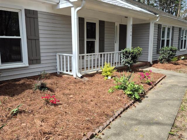 8246 Arrowsmith Ln, Charlotte, NC 28270 | MLS #4357 | Compass