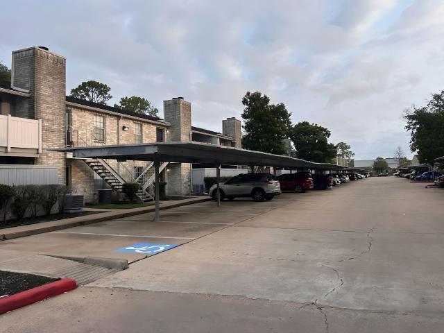 8247 Creekbend Drive 8247