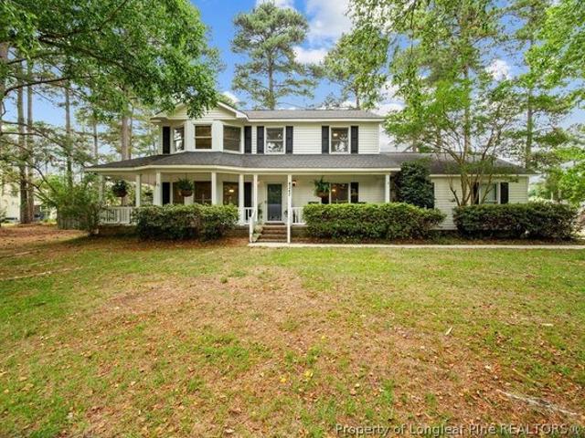 8247 Shoreway Dr, Fayetteville, NC 28304