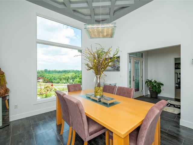 8248 Buchanan Trail