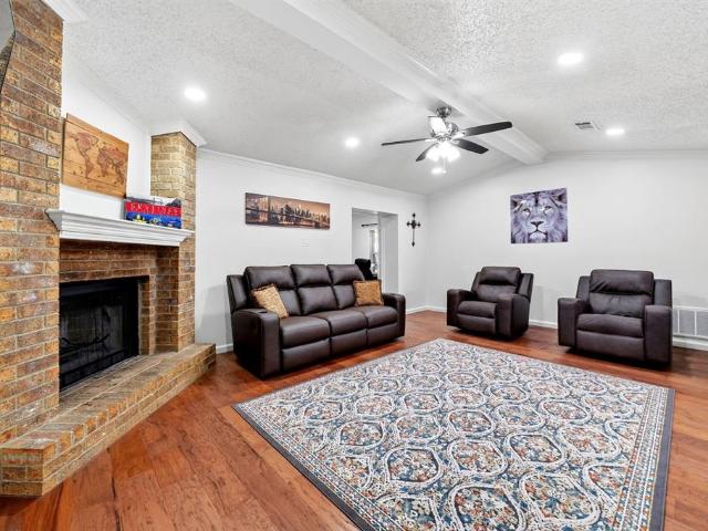 8248 Whitewing Drive