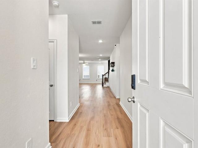 8240 Catclaw Pr, Godley, TX 76044