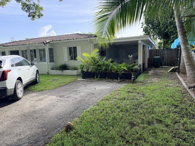 8240 SW 62nd Ct, South Miami, FL 33143