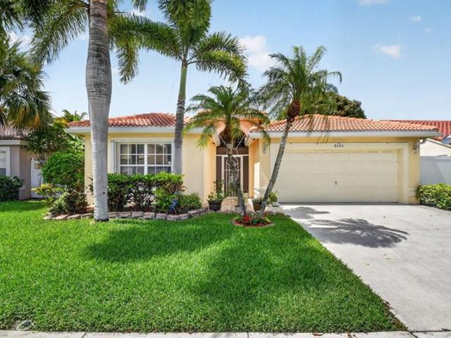 8240 White Rock Cir, Boynton Beach, FL 33436