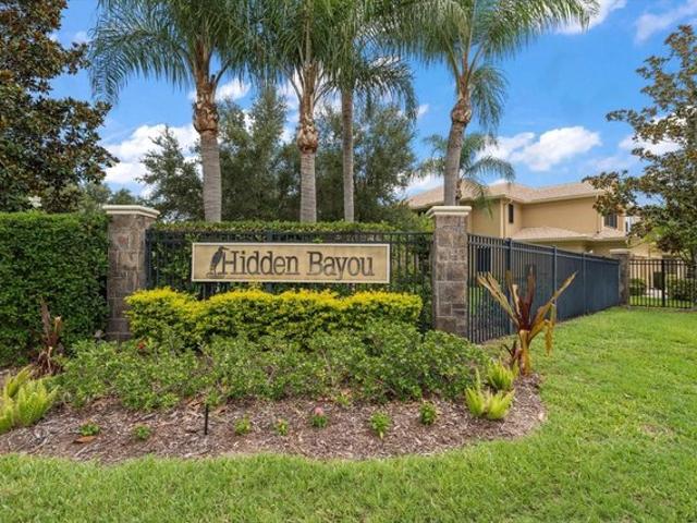 8241 Acadian Ln, Seminole, FL 33777