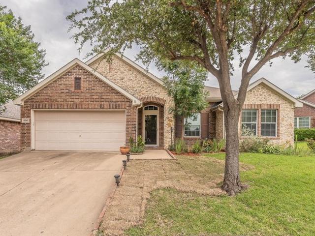 8241 Lauren Way, Watauga, TX 76148