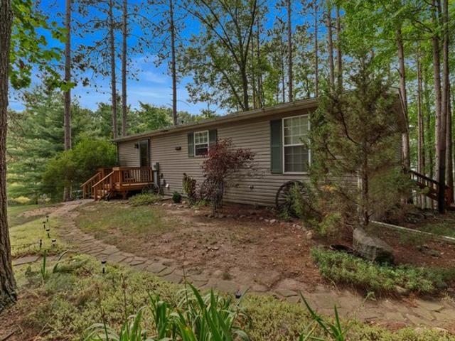 8242 Spruce Dr, Reading, MI 49274