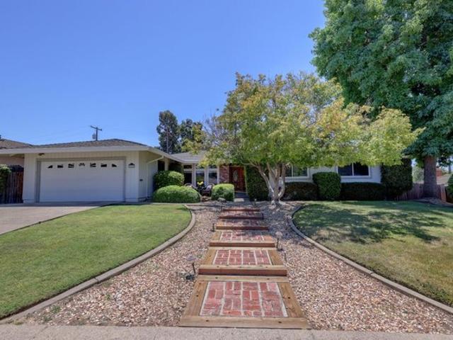 8242 Treecrest Ave, Fair Oaks, CA 95628