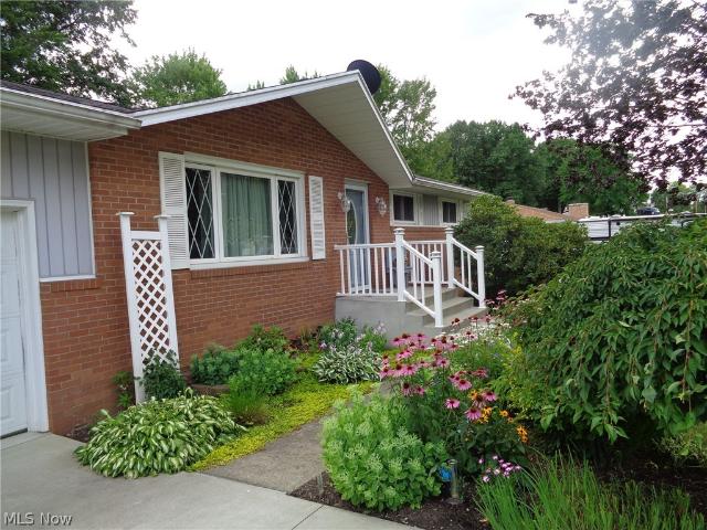 824 39th Street SW
