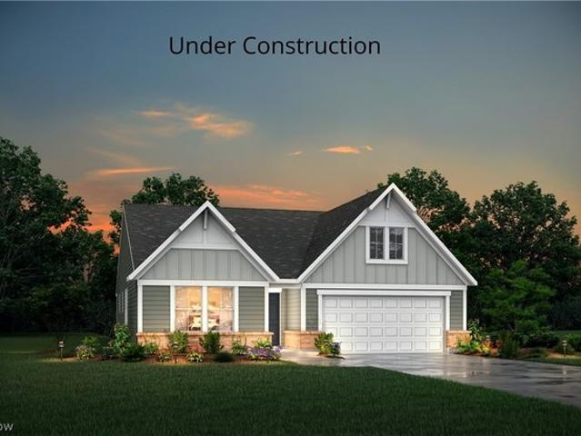 824 Colesbourne Cir, Green, OH 44685