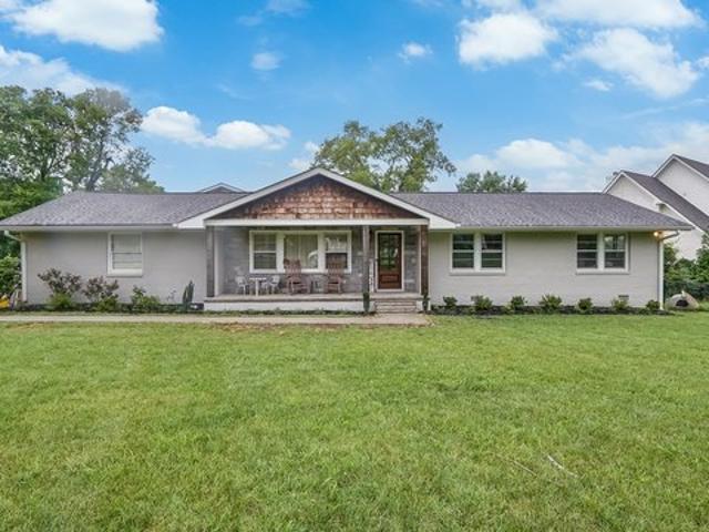 824 Clematis Dr, Nashville, TN 37205