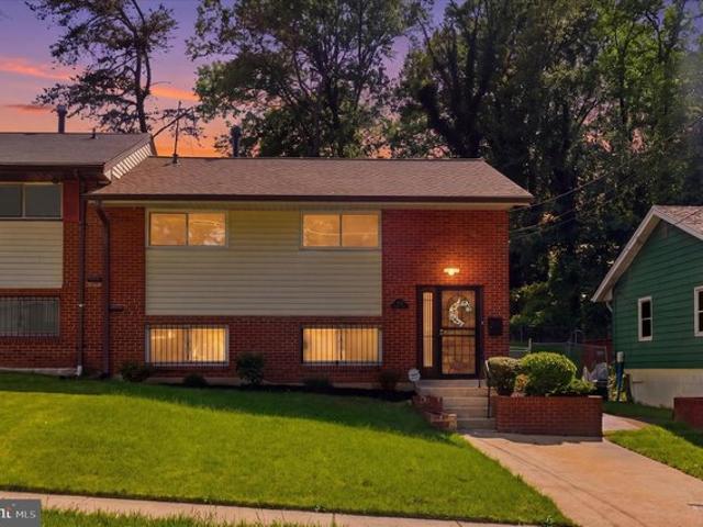 824 Booker Dr, Capitol Heights, MD 20743