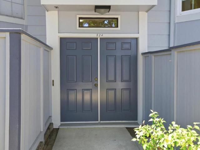 824 Bay Street