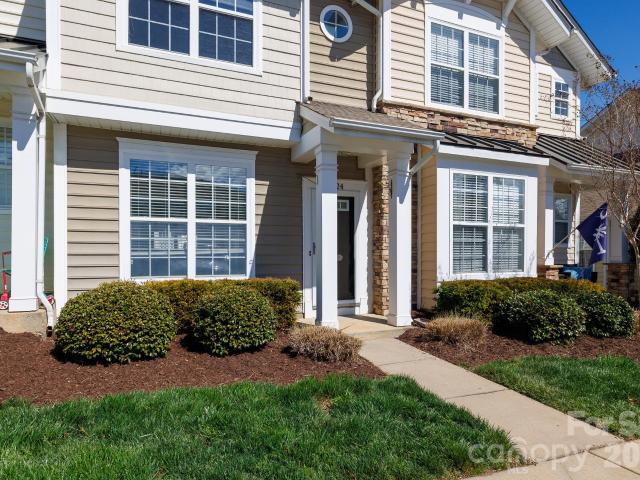 824 Gentlewinds Ct, Fort Mill, SC 29708 | MLS #4355 | Compass