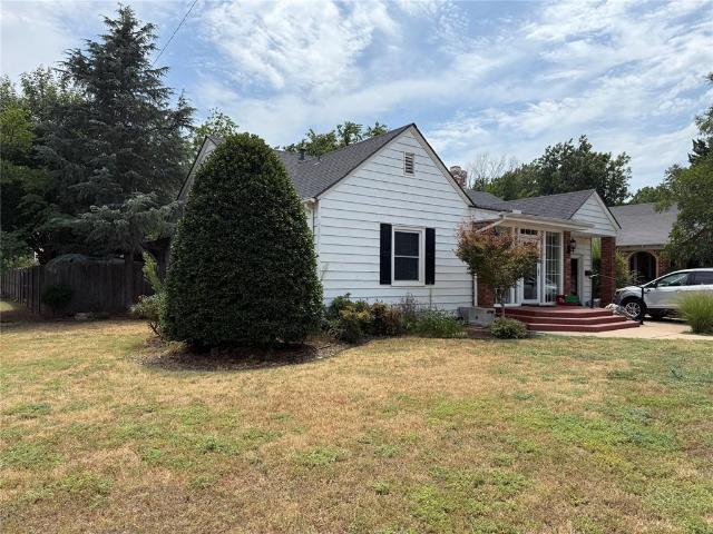 824 E Elm Street