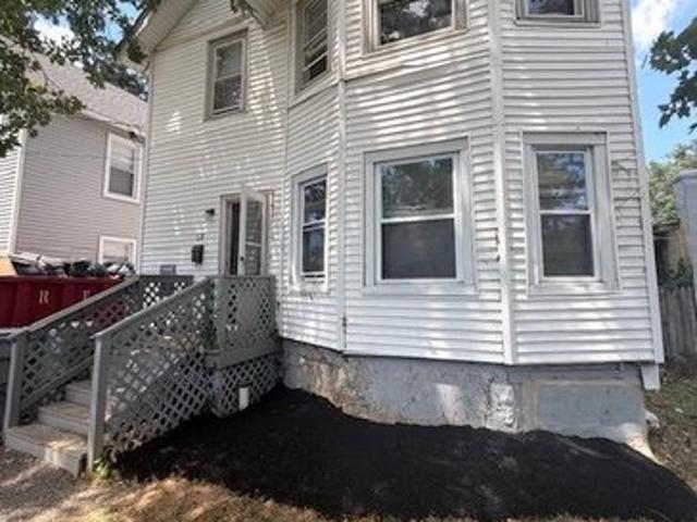 824 E Plum St, Vineland, NJ 08360