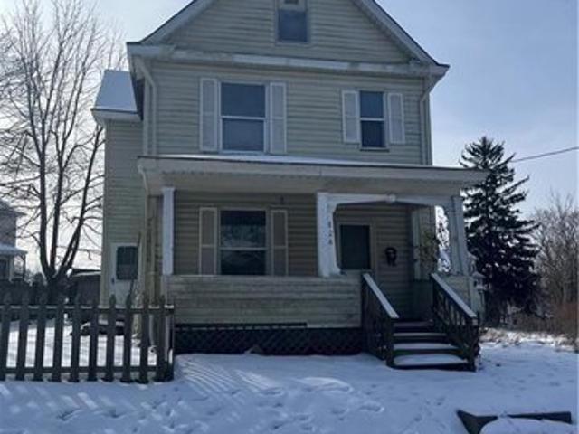 824 Franklin Ave, New Castle, PA 16101