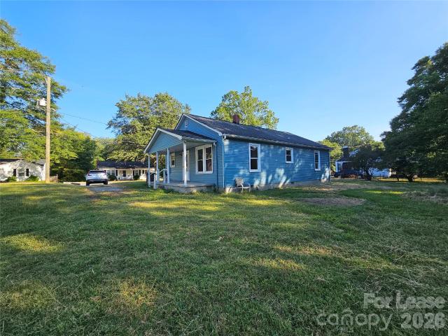 824 Hamrick Street