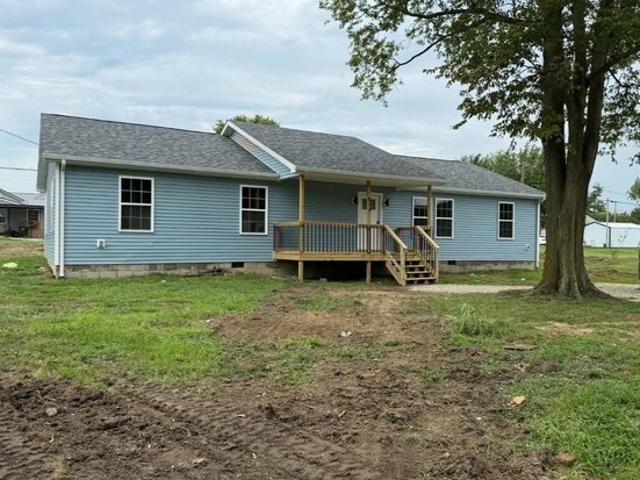 824 Ohio St, Bicknell, IN 47512