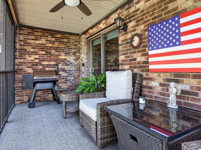 824 Mcgregor Street # 12