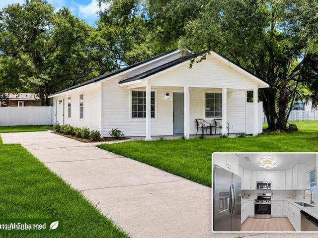 824 S 10th St, Fernandina Beach, FL 32034