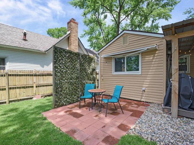 824 S 24th Street